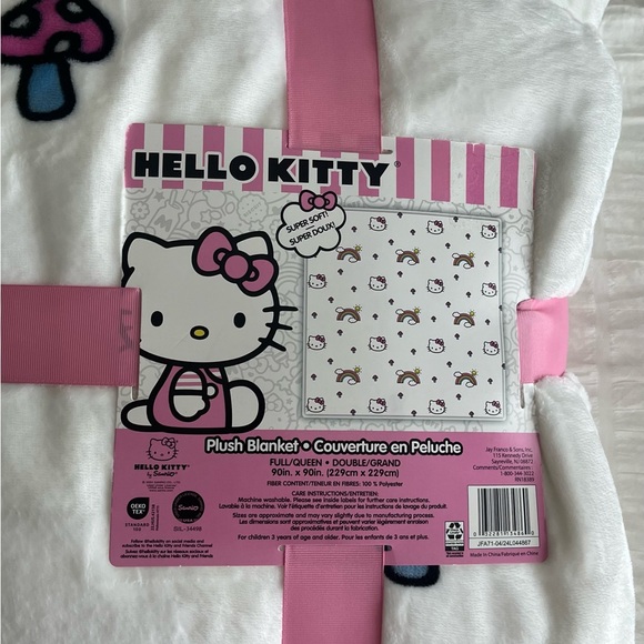 Hello Kitty | Bedding | Hello Kitty Plush Blanket | Poshmark